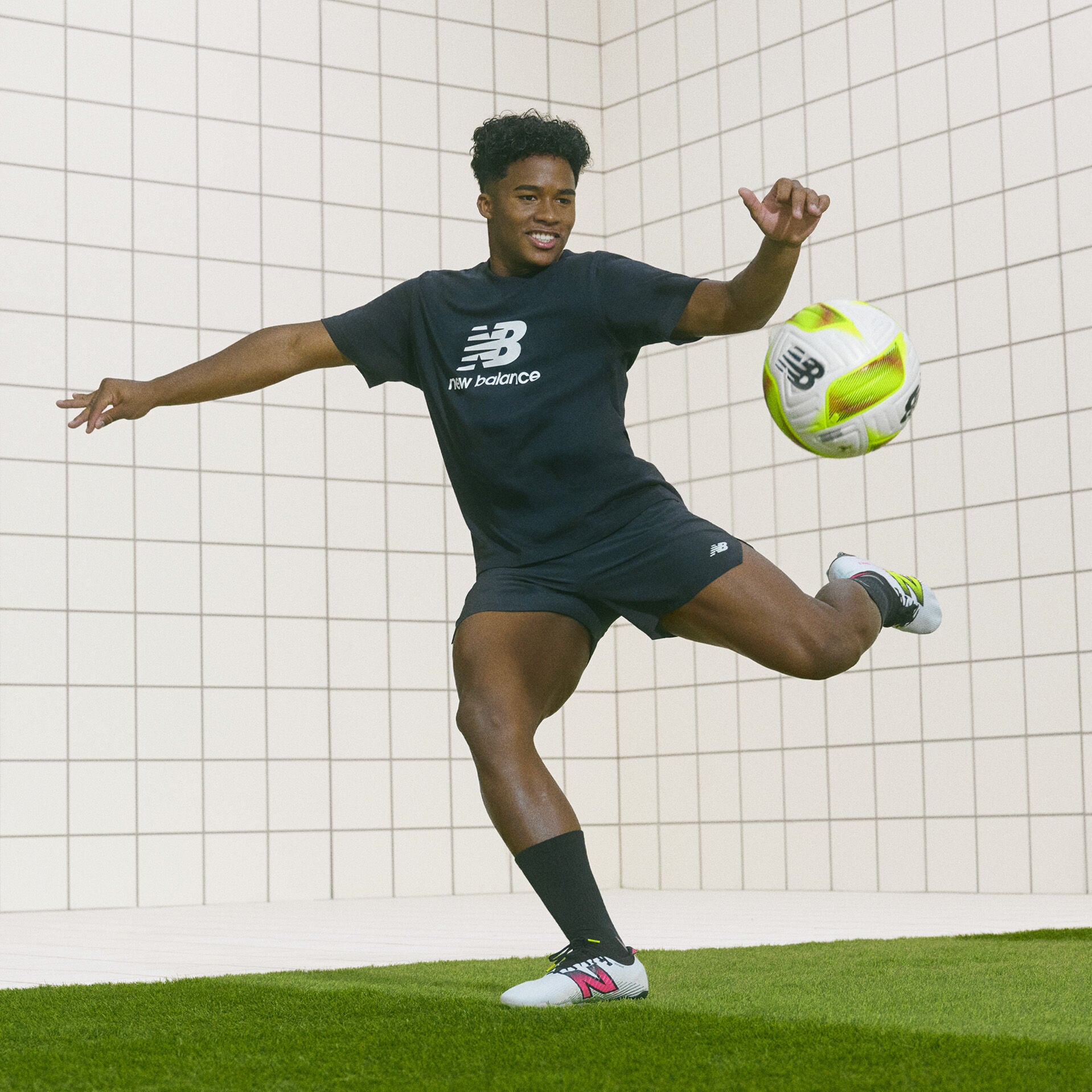 Football Shoes and Clothing UK - New Balance
